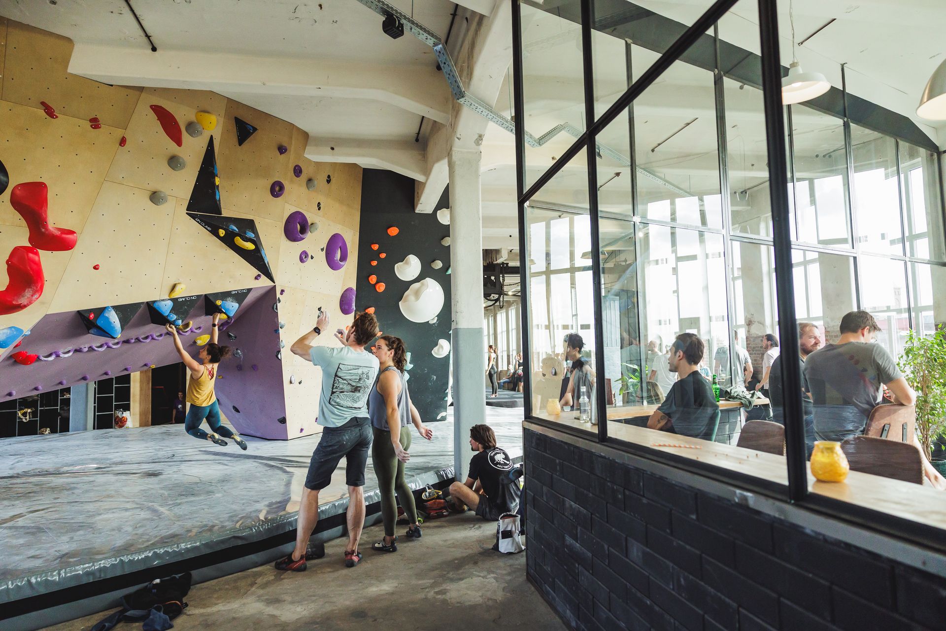 Boulderstation Enschede, boulder & trainingscentrum